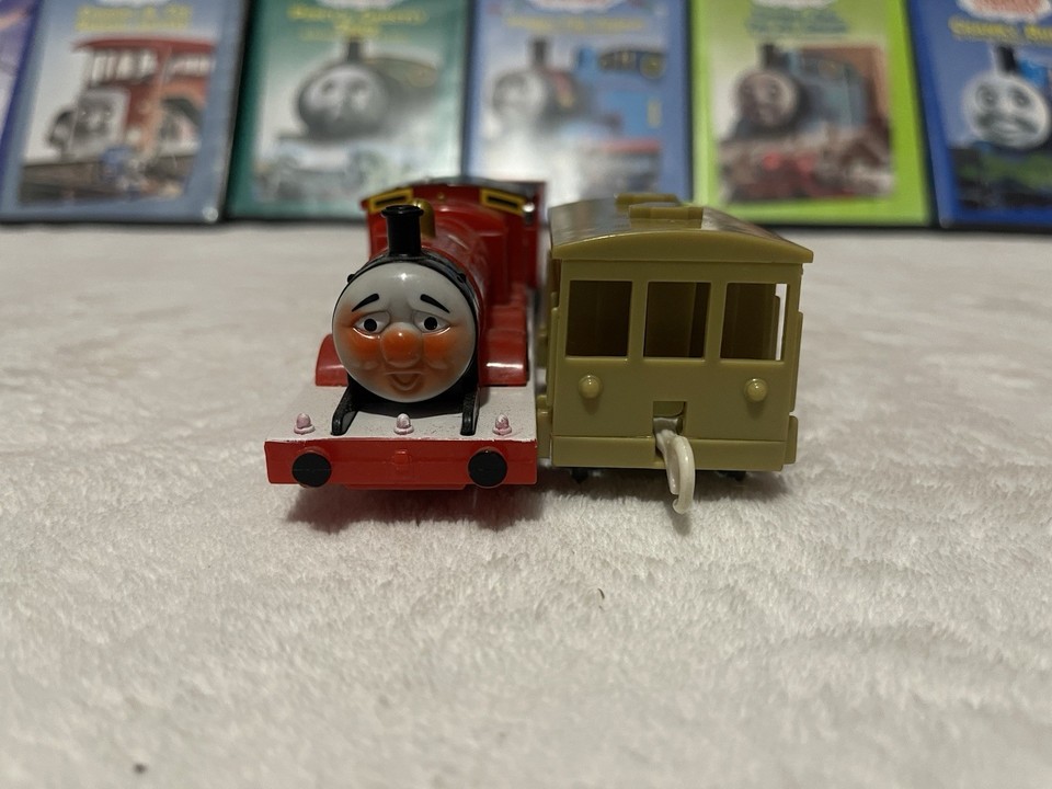 Thomas & Friends Trackmaster Hit Toys Buzz Buzz James | eBay