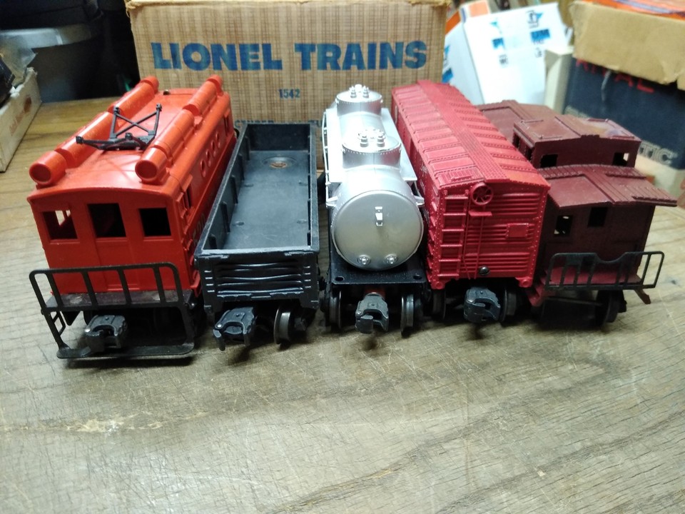 Vtg Lionel Postwar 1542 Train Set 520 Electric Box Cab Freight Cars ...