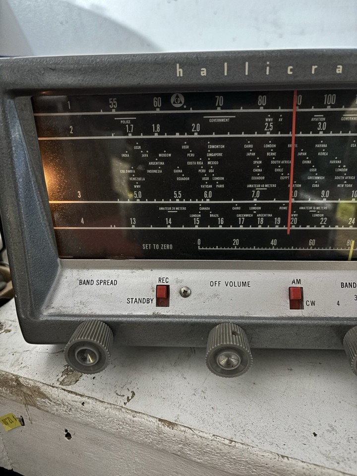 Vintage Hallicrafters Radio S-38E Powers Up When Turned On | eBay