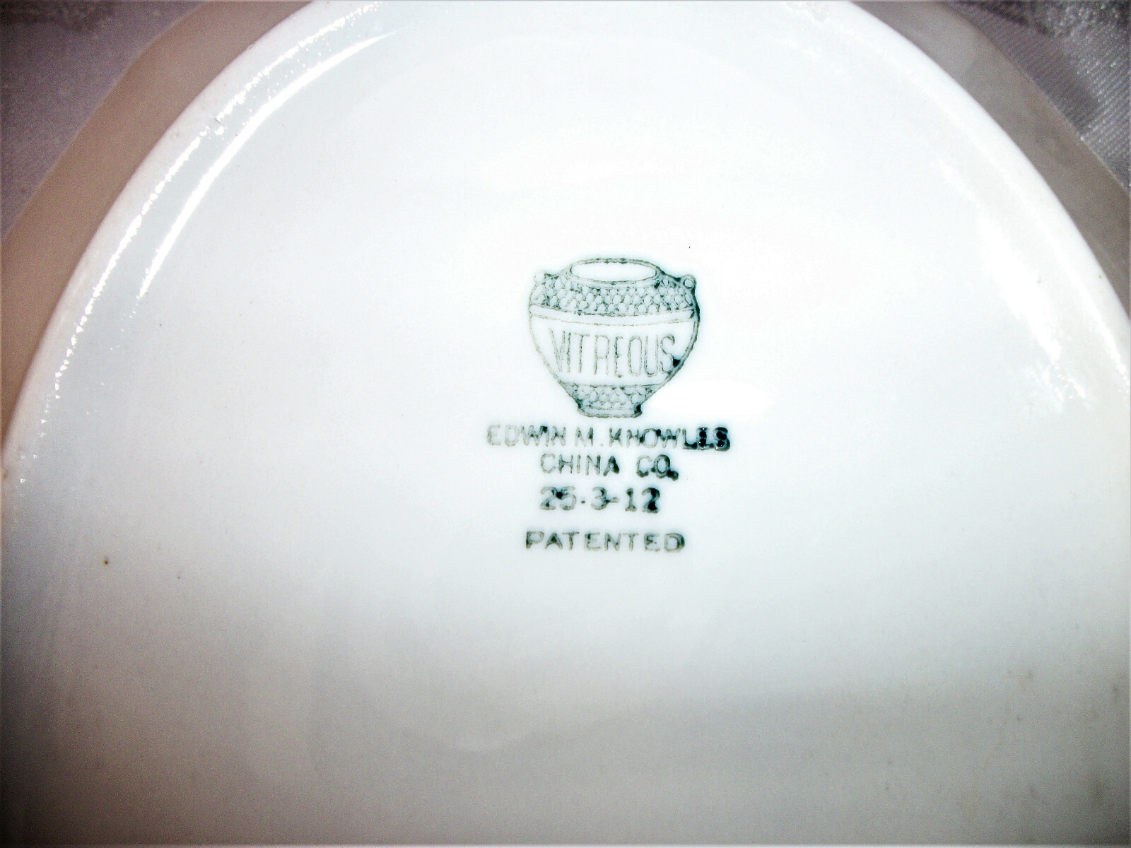 Covered Serving Dish Soup Tureen Vegetable Casserole Edwin Knowles ...