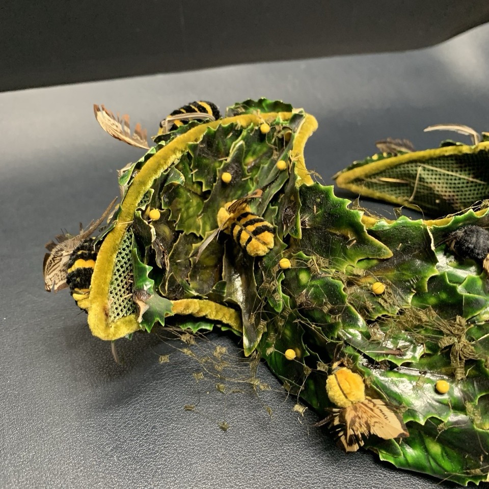 Vintage BES-BEN Bee Swarm Hat Topper Green Leaves Feathers Velvet ...