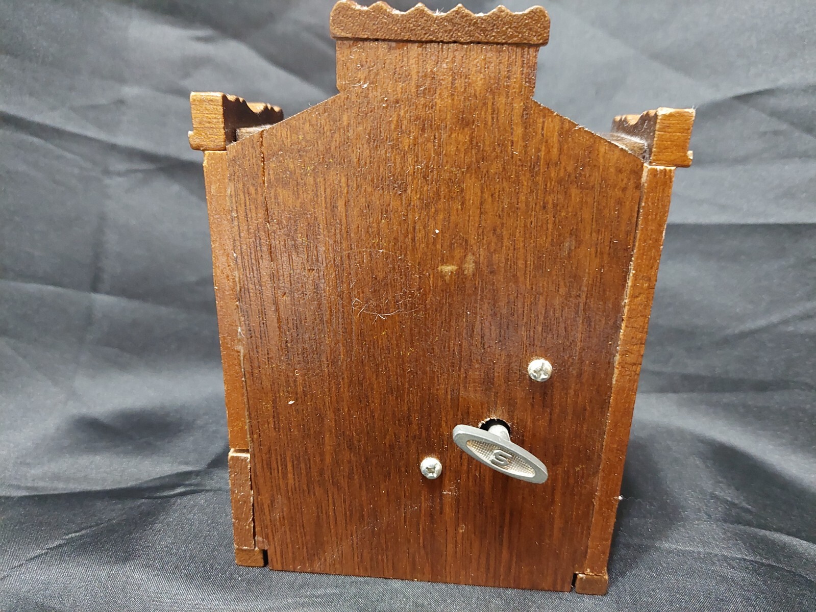 VINTAGE SMALL WOODEN UPRIGHT PIANO MUSIC BOX W/ STOOL & HIDDEN ON/OFF ...
