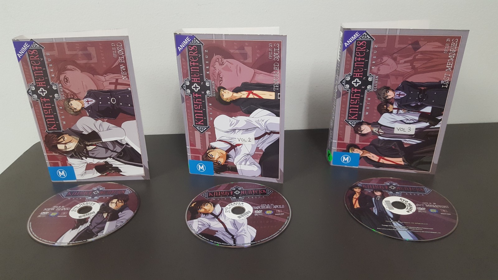 Weiß Kreuz Glühen (Knight Hunters: Eternity) - Complete Collection ...