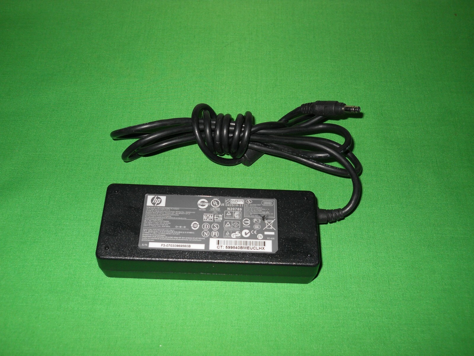 HP Ac Adapter Series PPP012H-S P/N-393954-002 Output 19V-4.74A Input ...