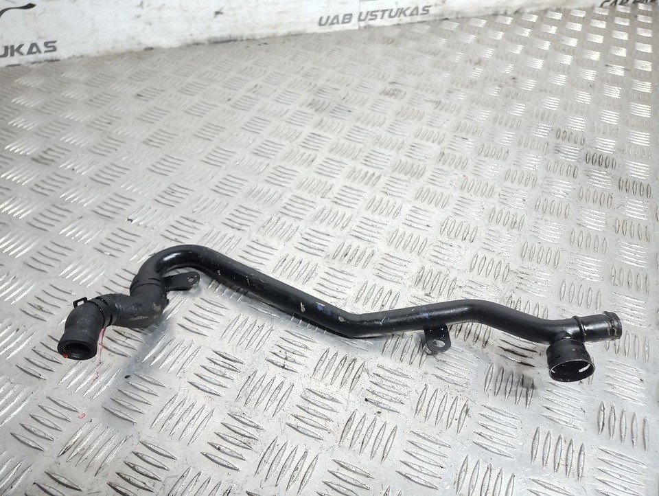 Volkswagen PASSAT B7 2014 Kühlleitung / Kühlschlauch 5N0121065 Diesel ...