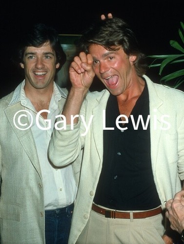 Richard Dean Anderson & Doug Sheehan 8x10 glossy photo from ...