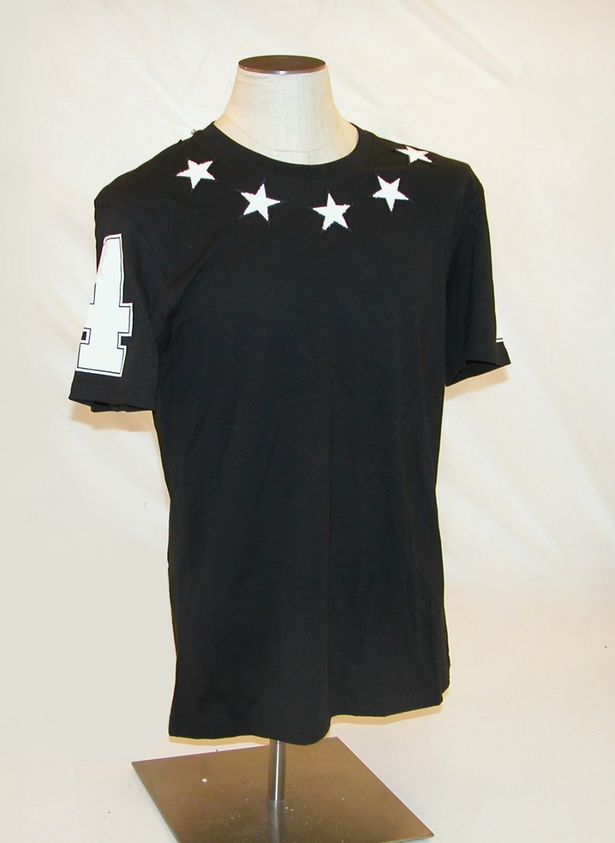 GIVENCHY STAR COLLAR T-SHIRT -NEW 👕VARIOUS COLORS & SIZES GIVENCHY STAR COLLAR T-SHIRT -NEW 👕VARIOUS COLORS & SIZES