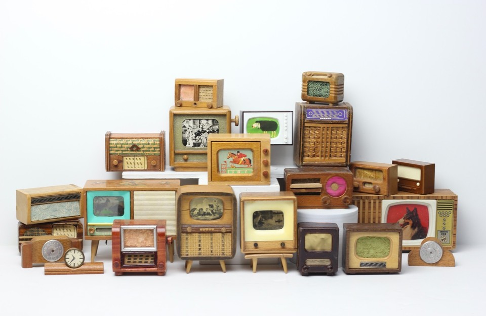 Collection of Vintage German Dollhouse TV and Radios 1:12 Miniature | eBay