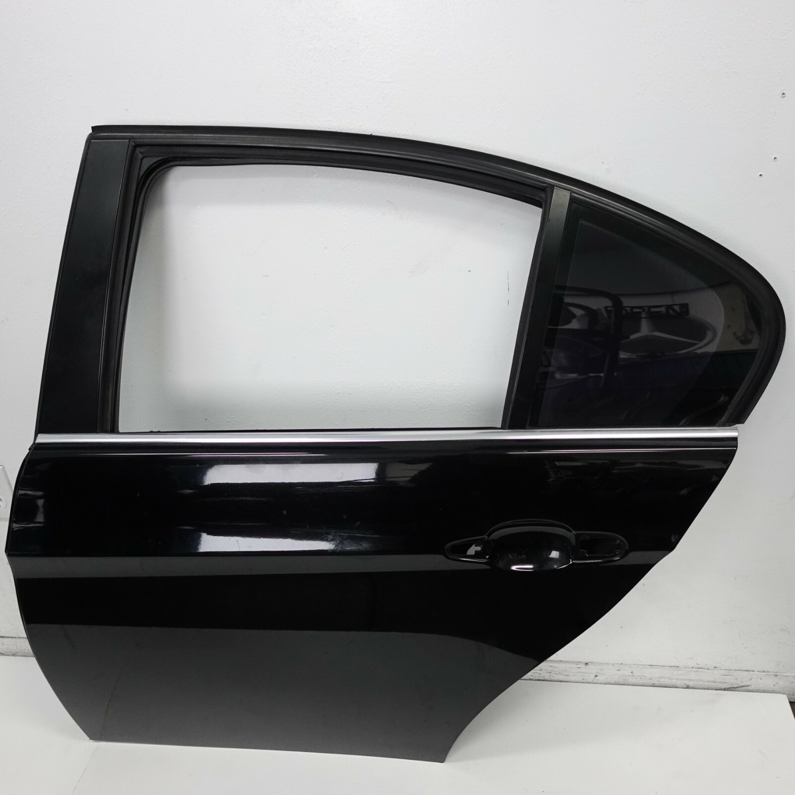 2006-2011 BMW Rear Left Side Door Shell Color: Black 41007203647 OEM ...