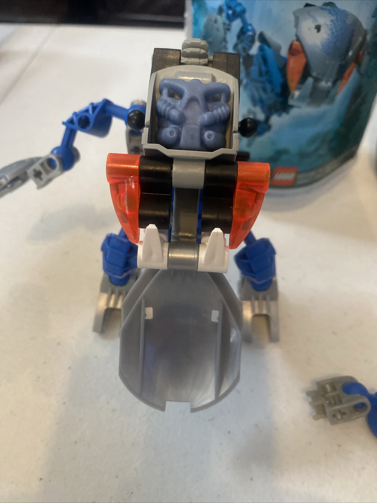 LEGO BIONICLE: Toa Vakama (8601) & Gahlok-kal (8578) figures & canister ...