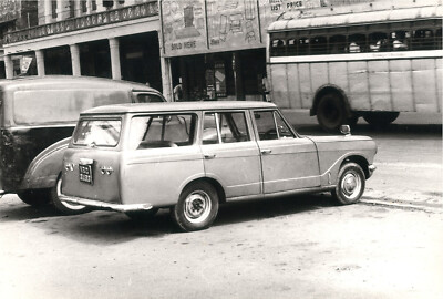 Photo / photograph Triumph Herald / Standard Gazel break / estate Inde ...