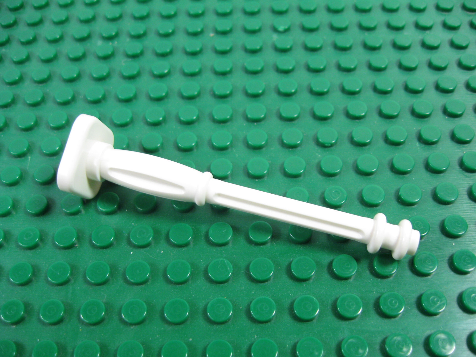 LEGO White Lamp Post 2 x 2 x 7 Pole w/6 Base Flutes 4554 4558 4723 2150 ...