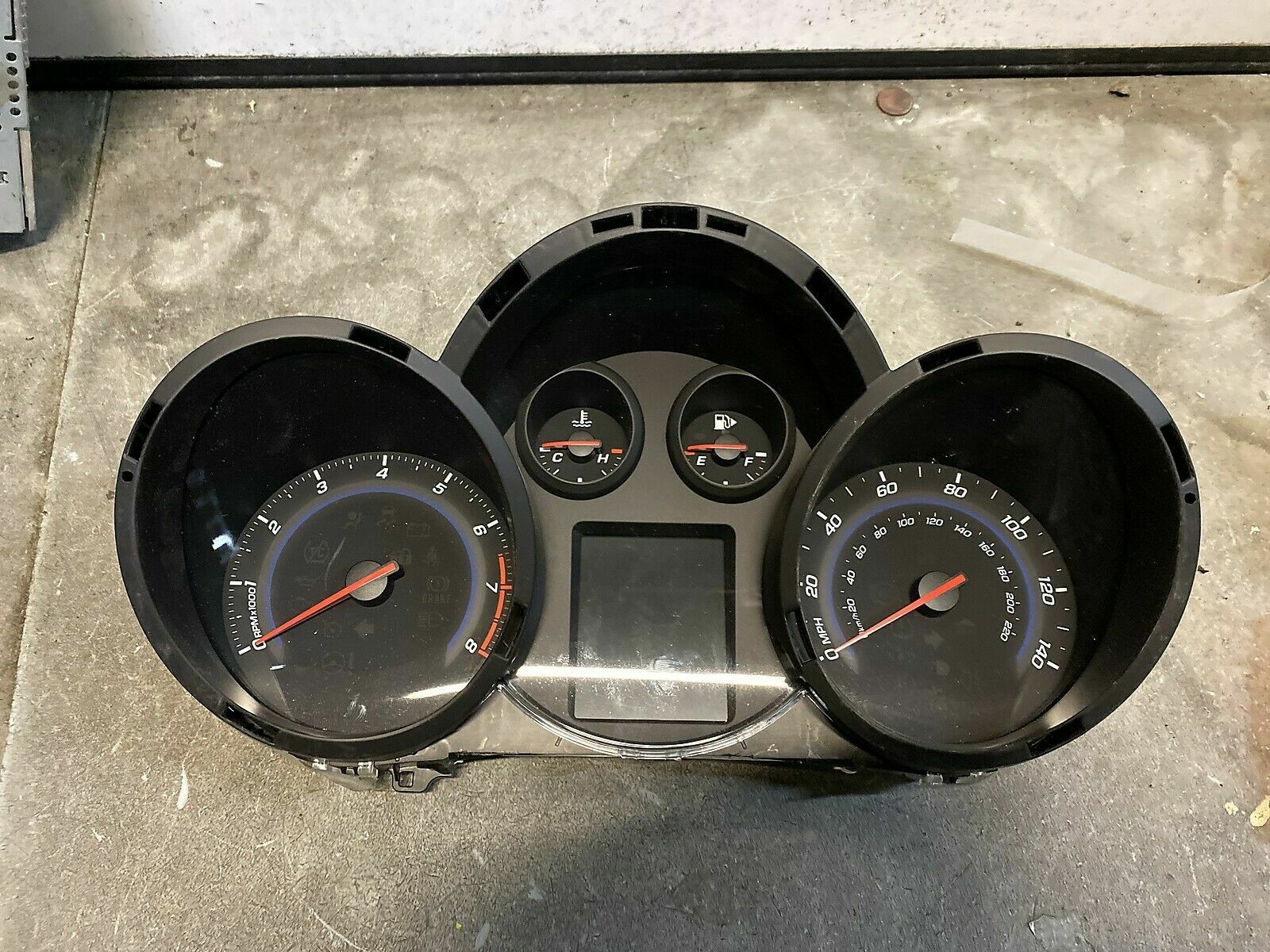 13 14 CHEVY CRUZE INSTRUMENT CLUSTER SPEEDOMETER TACH ODOMETER 95129378 ...