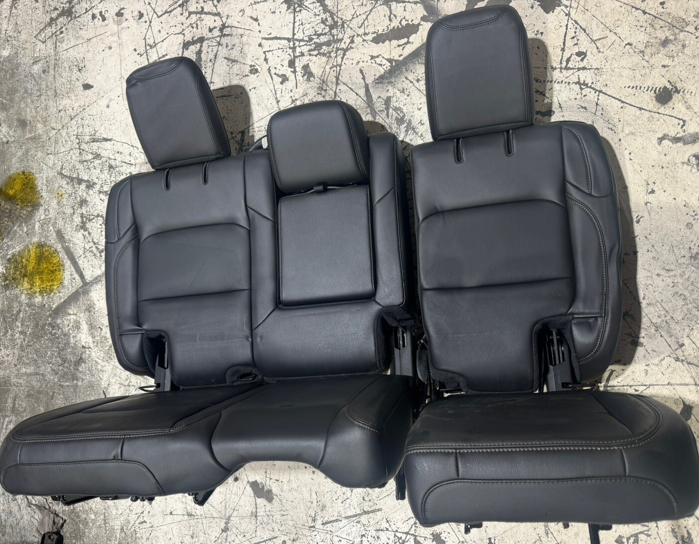 JEEP WRANGLER RUBICON 392 OEM LEATHER REAR SEATS | eBay
