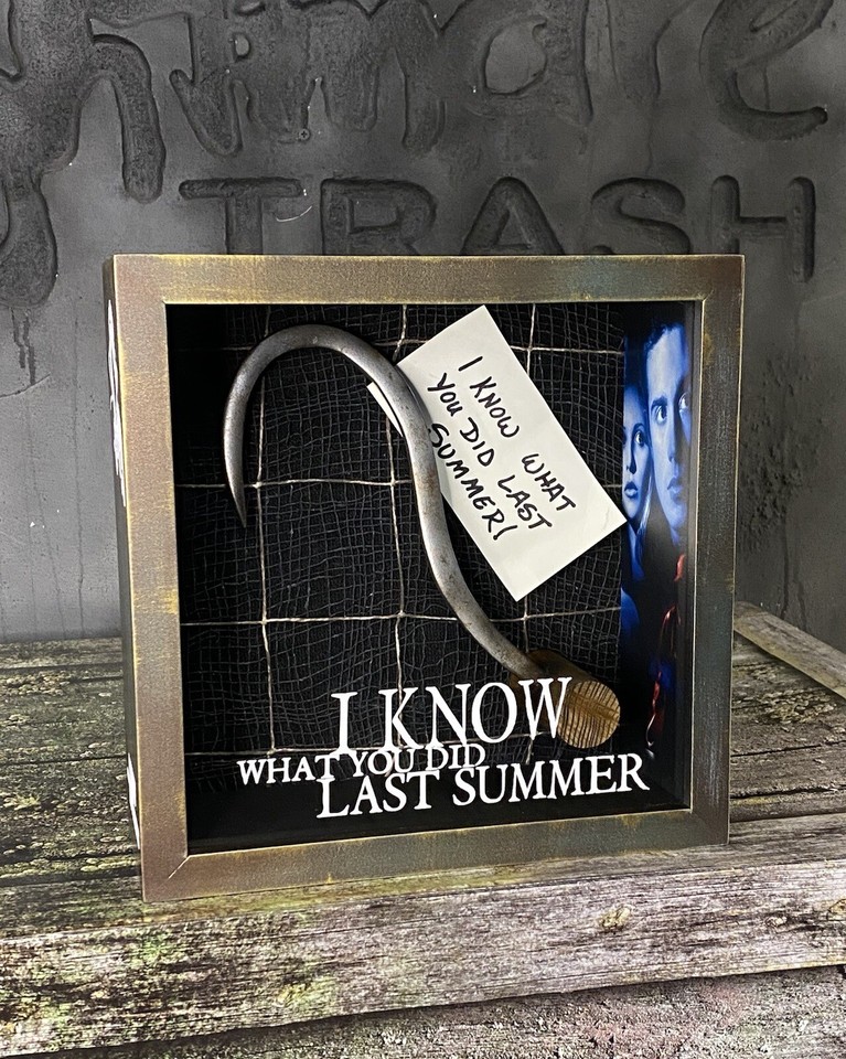 I Know What You Did Last Summer Hook Ben Willis Display Frame Case Prop ...