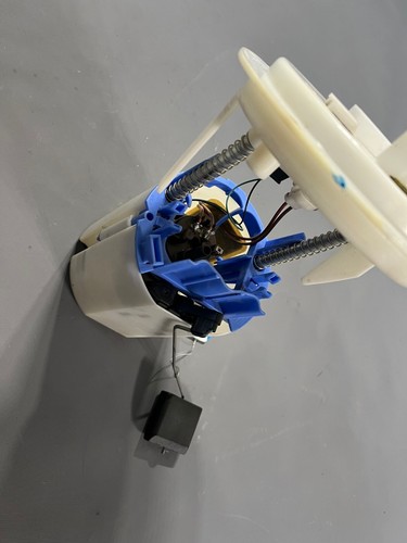 08-11 Mercedes W204 C350 C300 Right Side Fuel Pump Level Sensor OEM | eBay