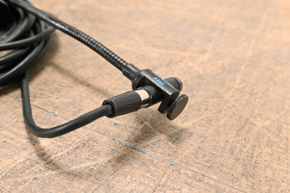 Shure BETA 98/S Instrument Microphone with A98D Drum Mount CG01F68 | eBay