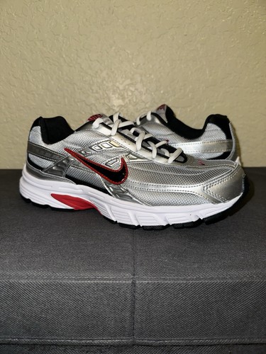 Size 8.5 - Nike Initiator Metallic Silver Red | eBay