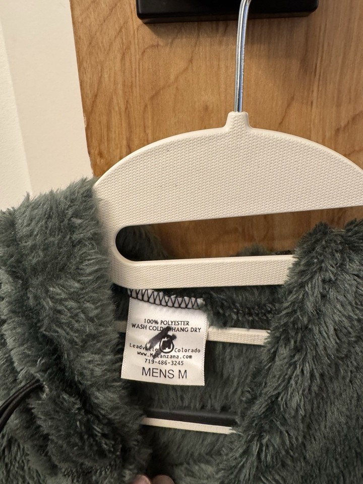 Men’s BRAND NEW Medium Fuzzy Melanzana | eBay