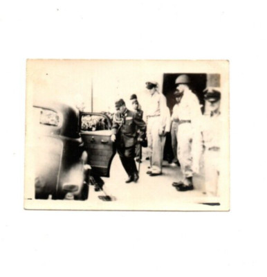 Photo arrival Japanese Gen Yoshijiro Umezu to meet US Gen R Sutherland ...