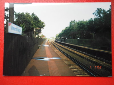 PHOTO BERKSHIRE WINNERSH TRIANGLE RAILWAY STATION | eBay