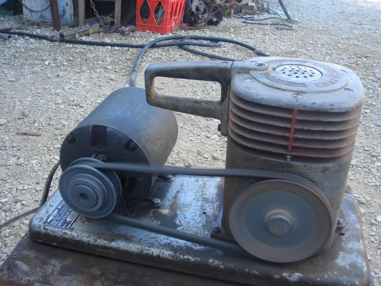 VINTAGE CRAFTSMAN 283.18580 OILLESS PAINT SPRAYER W/ GE 1/4 HP MOTOR ...