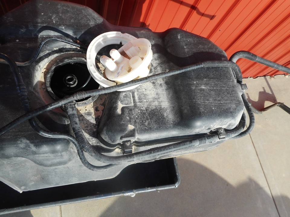 2005 LAND ROVER LR3 FUEL TANK | eBay