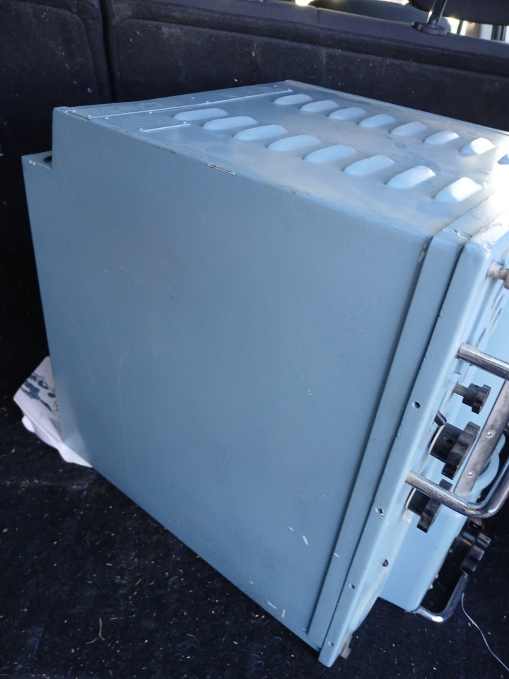 MURPHY B41 - VINTAGE VALVE RADIO 1950s Naval Communications Receiver ...