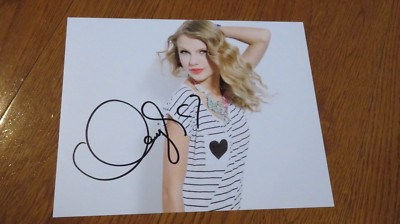Taylor Swift 8x10 Autographed Hand Signed Photo | eBay
