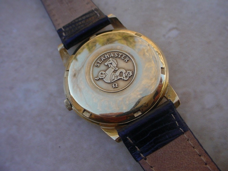 RARE Vintage Omega Seamaster Cal. 562, 18K Screw Back Case 166003 ...