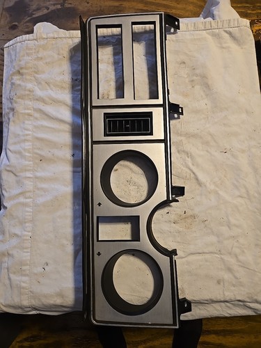 1987 Ford Ranger Factory instrument cluster bezel dash trim bezel Color ...
