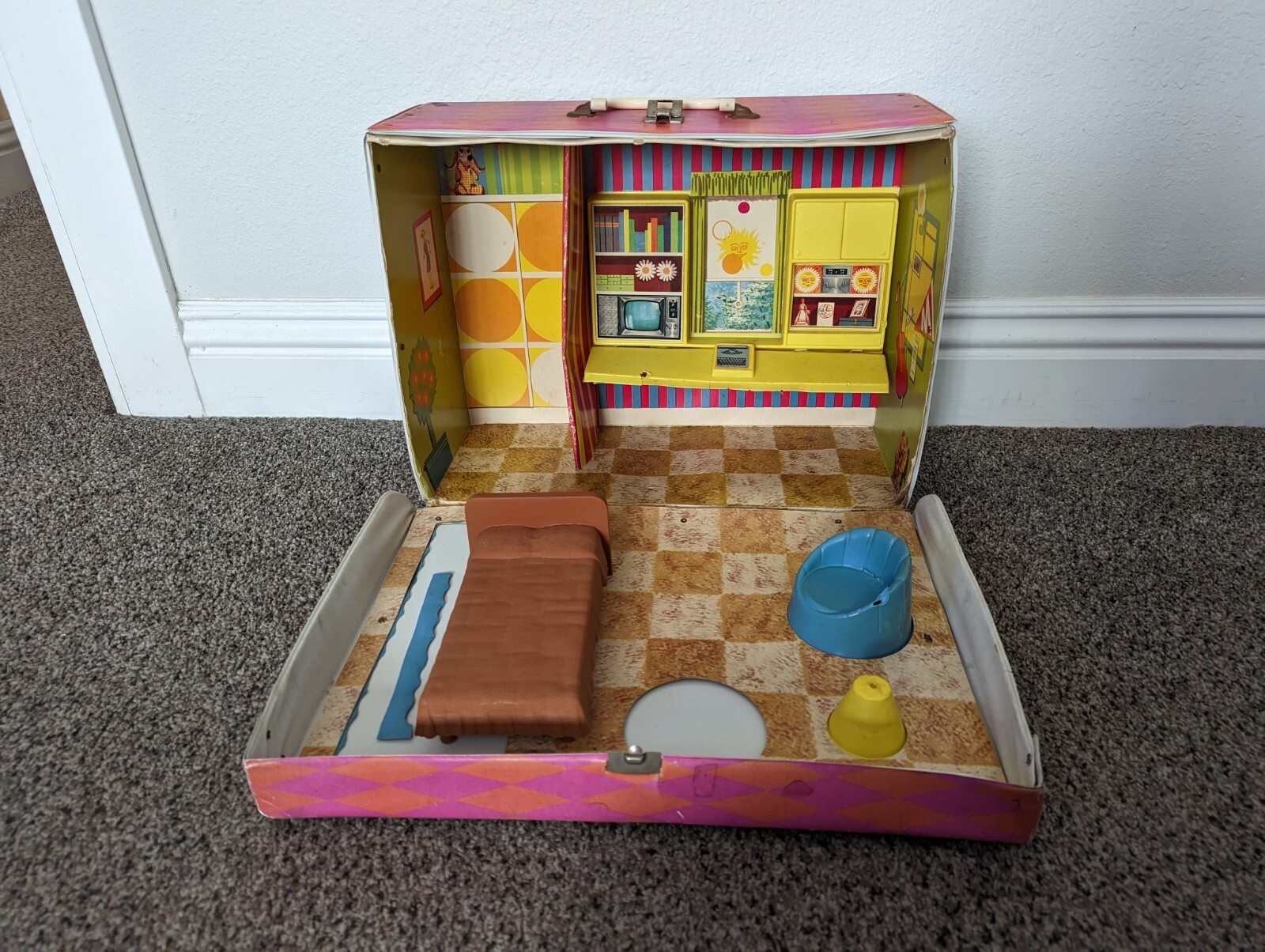 Vintage 1965 Barbie's MOD'ern Cousin Francie House Carrying Case Doll ...