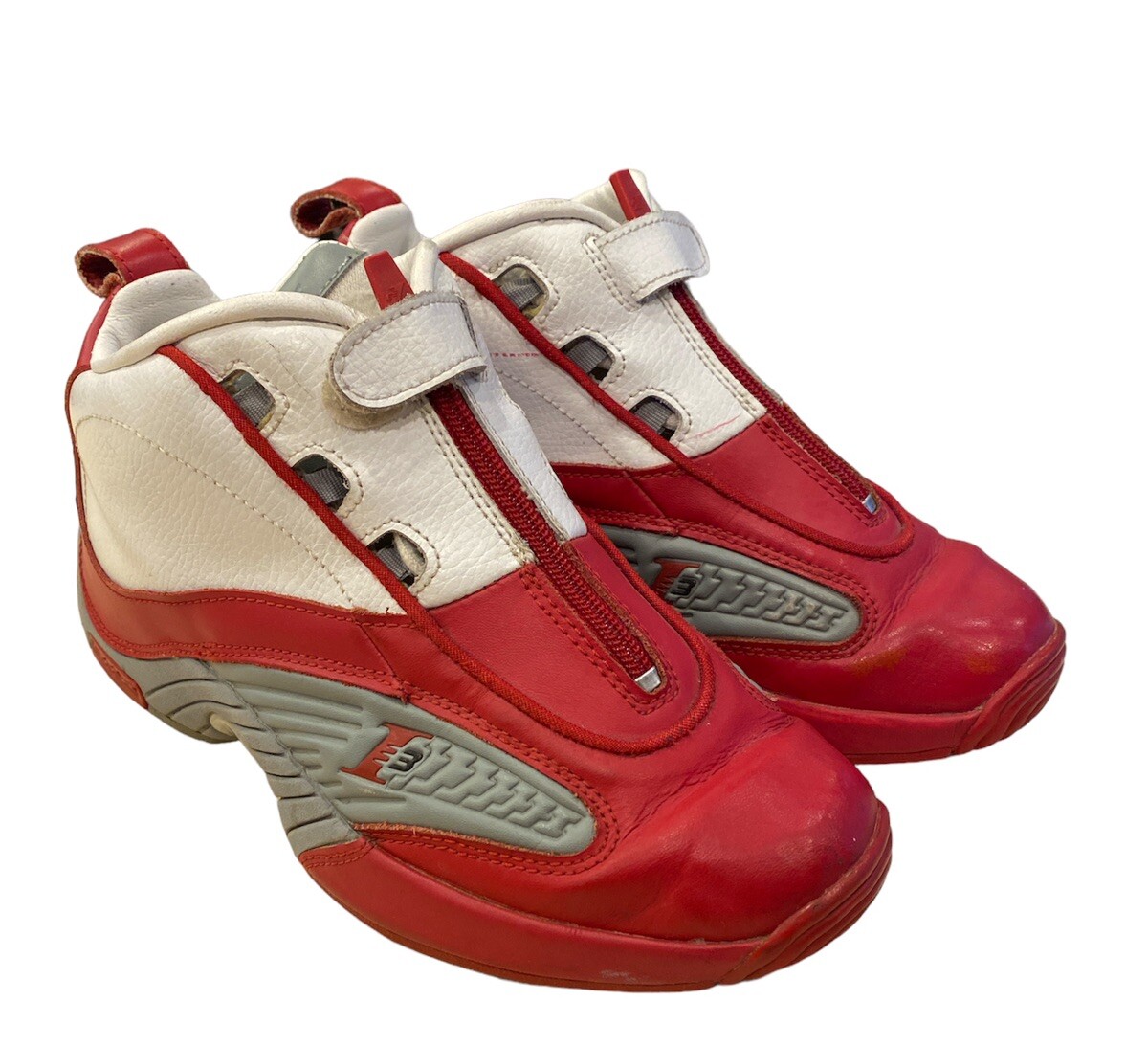 0067) Reebok Iverson Answer 4 IV OG Gray/Red/White V44576 Men’s Size 6. ...