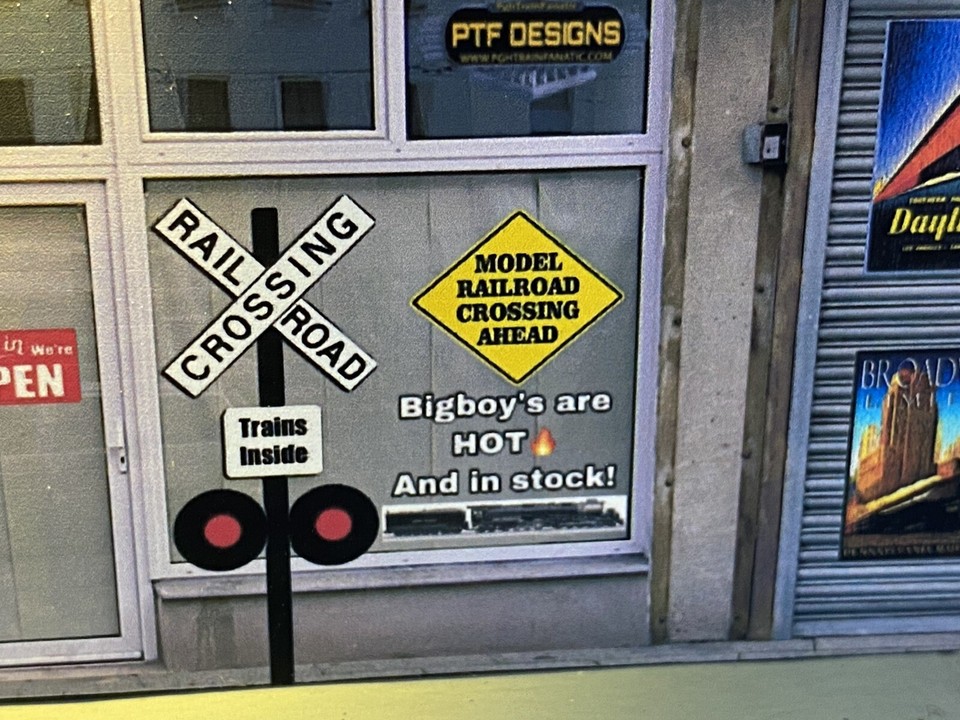 N Scale Scratch Built "TRAIN STORE” Building Flat w/LED 🚂 1:160 | eBay