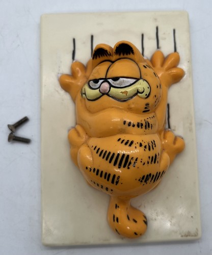 Vintage Garfield Cat Off The Wall Light Switch Plate Cover claw scratch ...