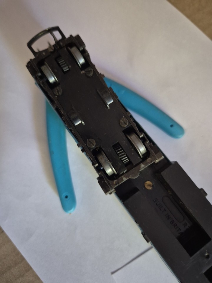 Hornby R751 OO Gauge BR Electric Blue Class 37 D6830 | eBay UK