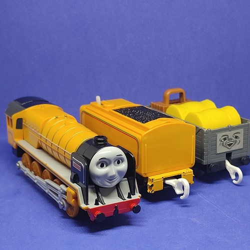 Tomy Trackmaster Murdoch Train & Tender With Troublesome Truck Thomas ...