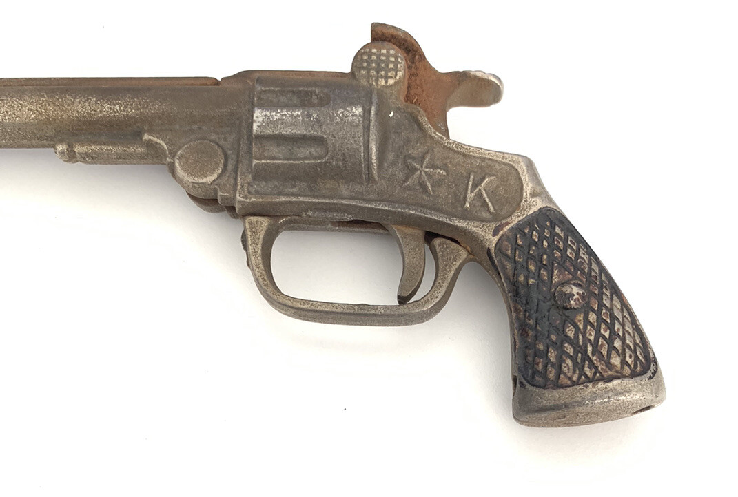 VINTAGE KENTON PRESIDENT CAST IRON LONG BARREL CAP GUN USA RARE | eBay