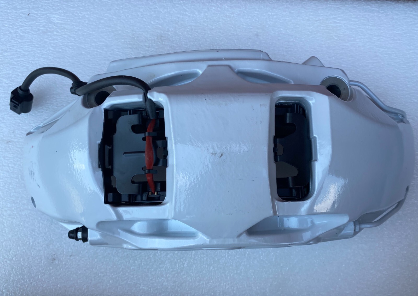 Porsche 9J1 Taycan Brake Caliper Bremssättel Akebono 10 pistons ...