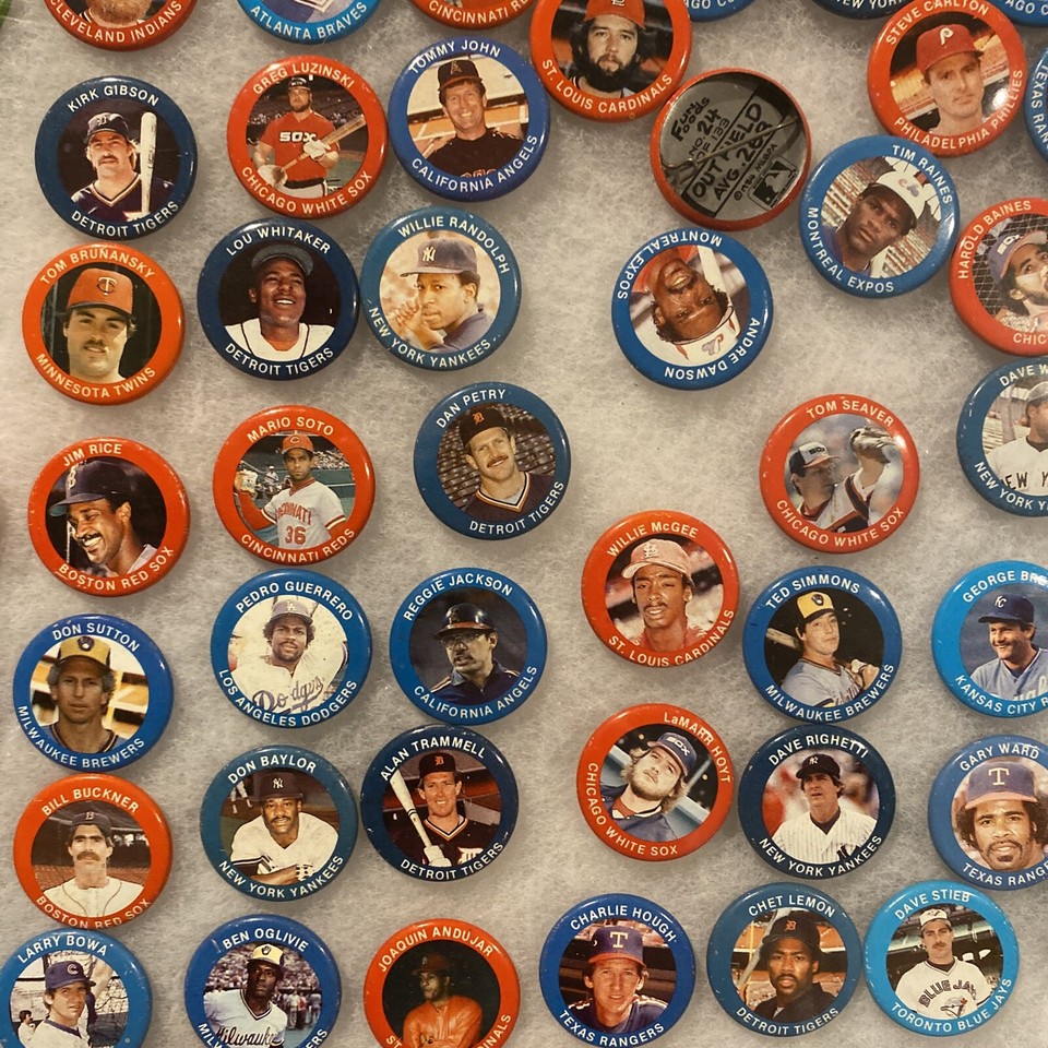 Vintage Lot Of ( 108) 1984 MLB Pins With Case Pete Rose, Strawberry ...