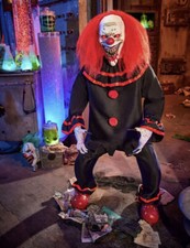 Spirit Halloween 7 FT Crouchy The Clown Animatronic for sale online | eBay