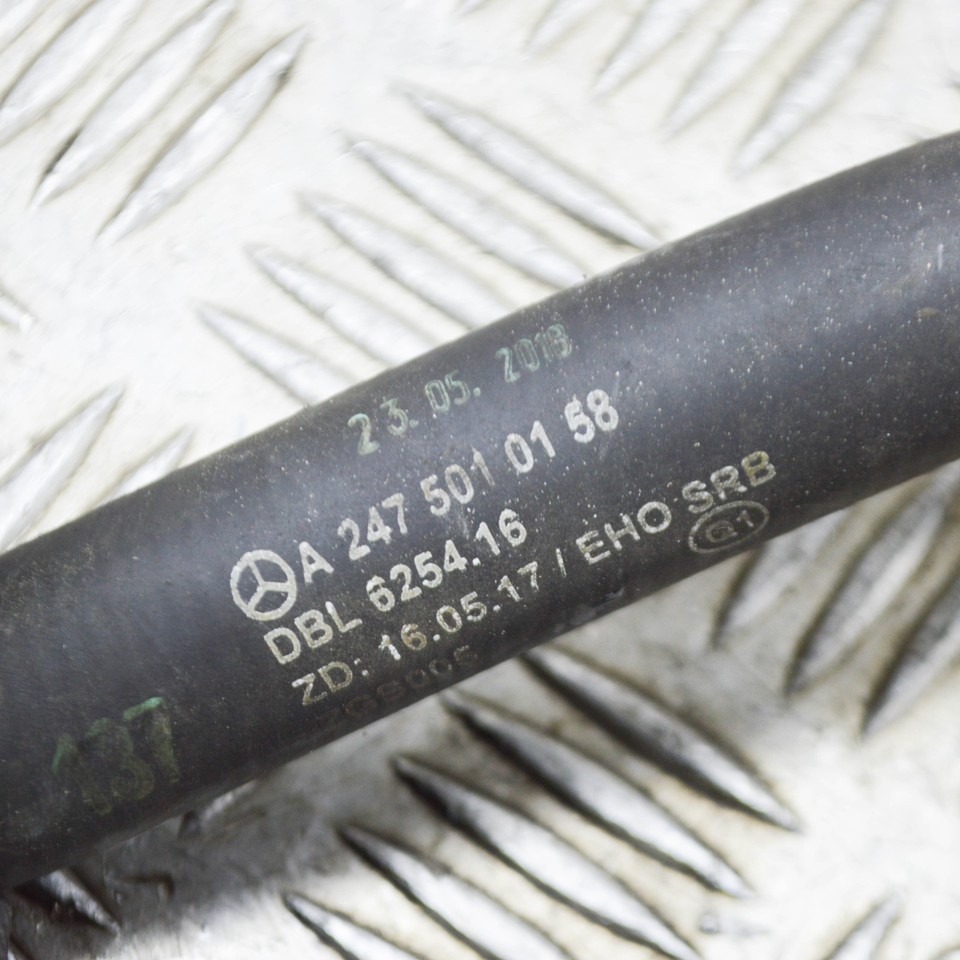 MERCEDES-BENZ A W177 180d Kühlmittelschlauch A2475010158 1.8 Diesel ...