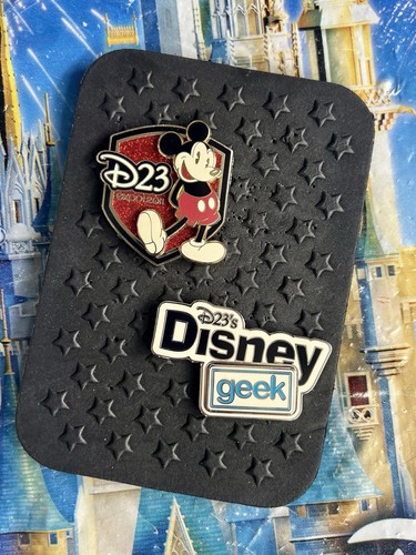 Disney Pin D23 Expo 2011 Mickey Mouse LE & Disney Geek 2 Pin Lot Set | eBay