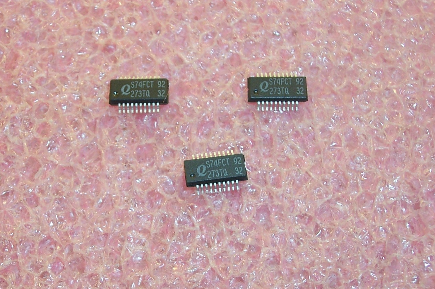 QTY (50) QS74FCT273TQ QUALITY SEMI QSOP-20 HIGH SPEED CMOS 8-bit ...