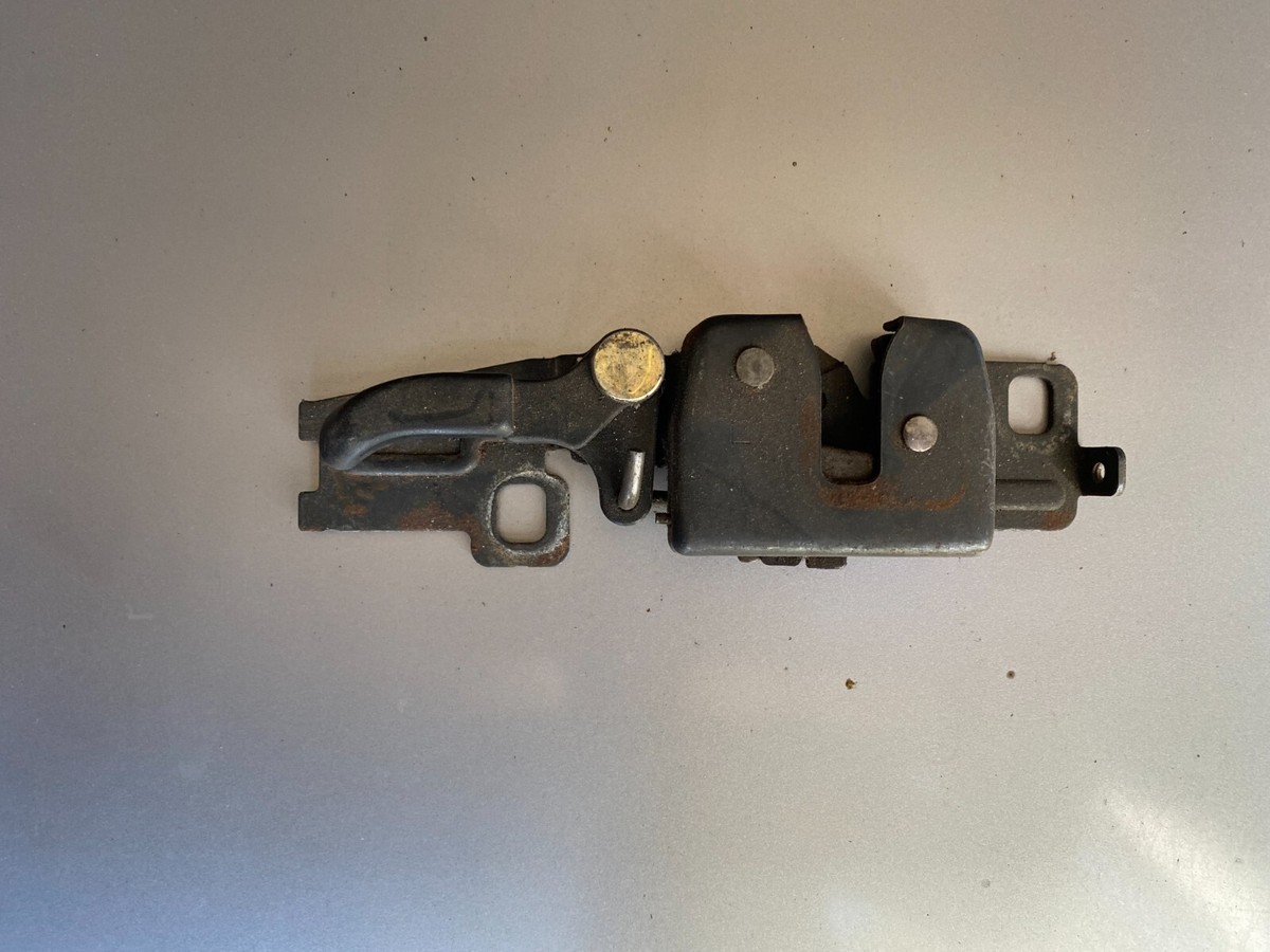 Honda Del Sol Trunk Latch