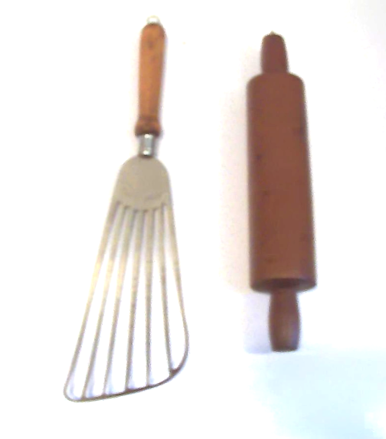 VINTAGE HORSE HAMES WITH UNIQUE WAY TO HANG AND DISPLAY GREAT KITCHEN ...