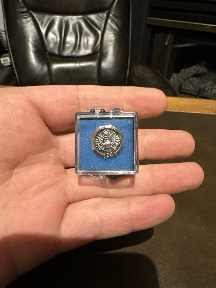 US 25 Year United States Federal Government Service Lapel Pin with Case ...