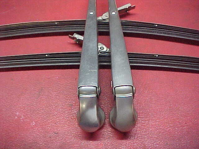 NICE ORIGINAL 64-67 GM W/S WIPER ARMS CHEVELLE SS EL CAMINO MALIBU 442 ...