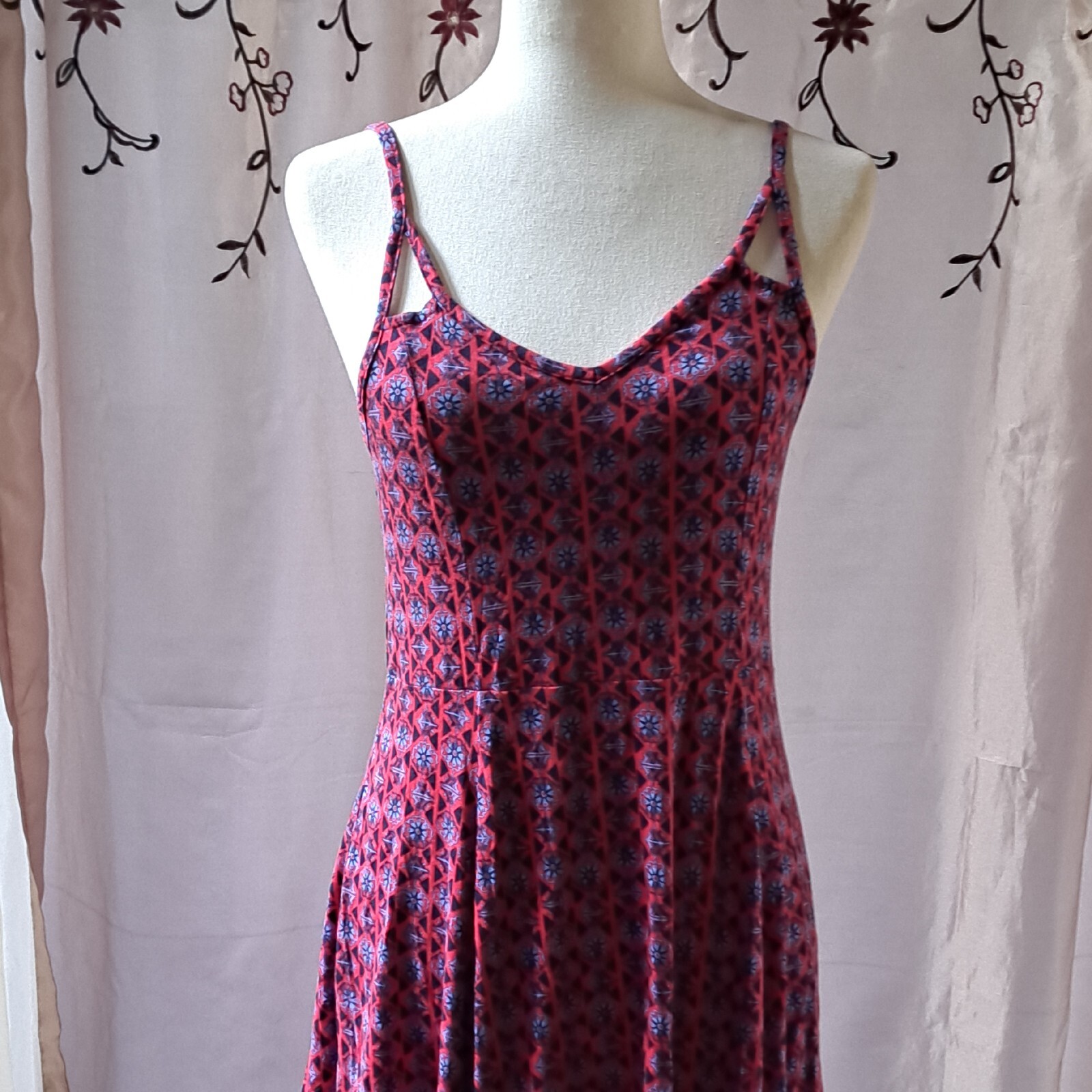 Mudd Dress Womans L Red Adjustable Spaghetti Strap Dress Geometric ...