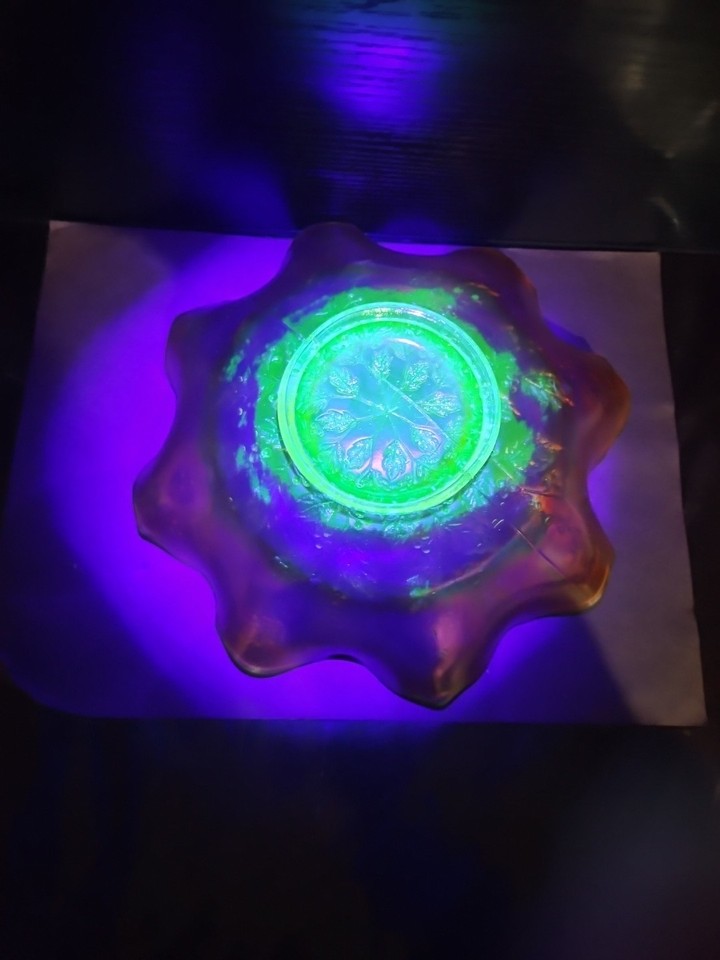 Rare Marigold Uranium Glass Fenton Carnival Holly Pattern Ruffled Bowl ...